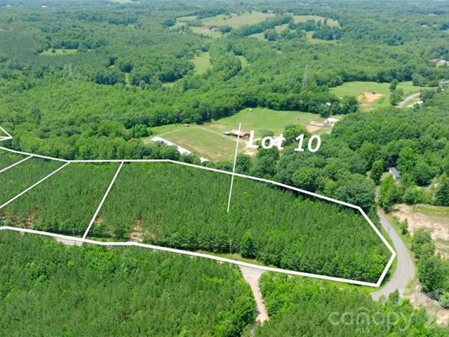 10 Morrison Rd, Morganton, NC 28655