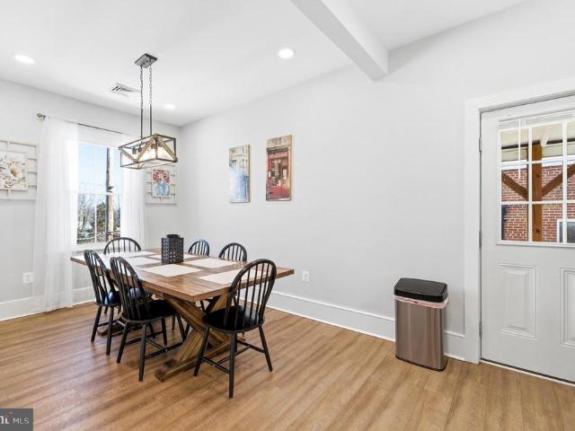 10 N Deford Avenue