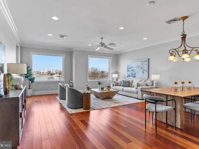 10 N Front Street # 202