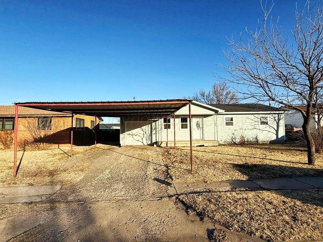 10 N Kentucky St, Perryton, TX 79070
