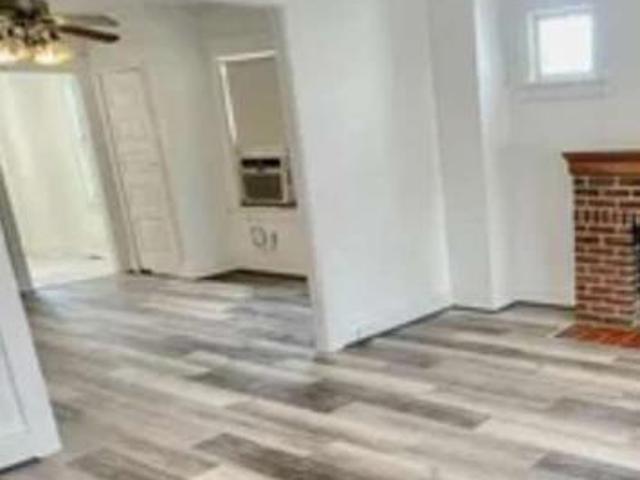 10 N Pearl Street