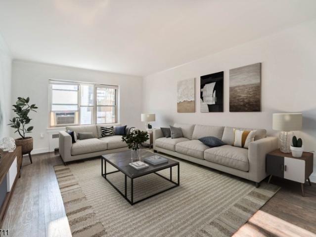 10 N Ridgewood Rd # 412