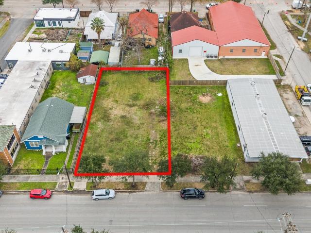 10 N Sampson St, Houston, TX 77003 | MLS #30621 | Compass