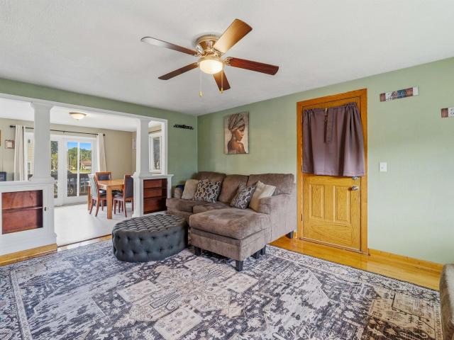 10 N Watertown Street