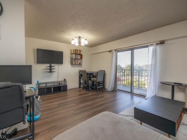 10 N Wood Ave, Unit 706, Linden, NJ 07036 | MLS #4021 | Compass
