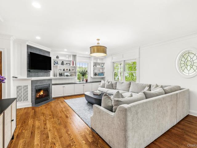 10 Nautilus Place