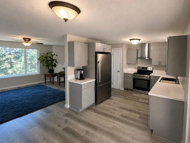 10 NE Anchor Court