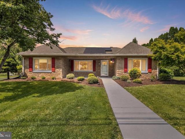 10 Nolt Ave, Willow Street, PA 17584