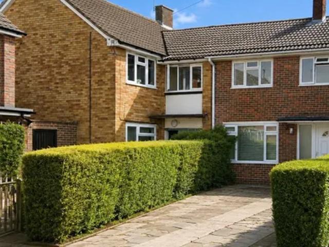 10 North Close, London, EN5 3AW, United Kingdom | 2 bed apartment for rent #167624396 | Rentberry