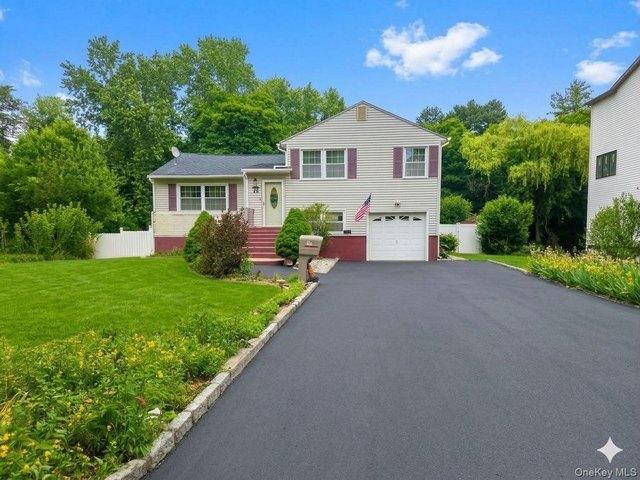 10 Northbrook Rd, Spring Valley, NY 10977