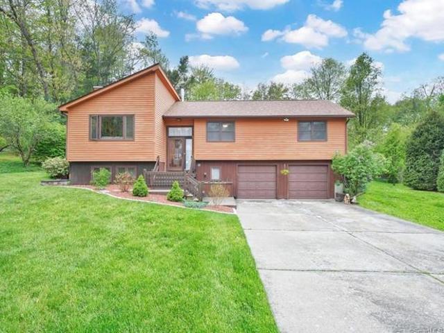 10 Northfield Rd, Enfield, CT 06082