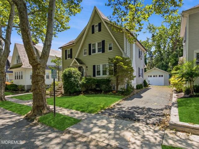 10 Norwood Ct, West Long Branch, NJ 07764