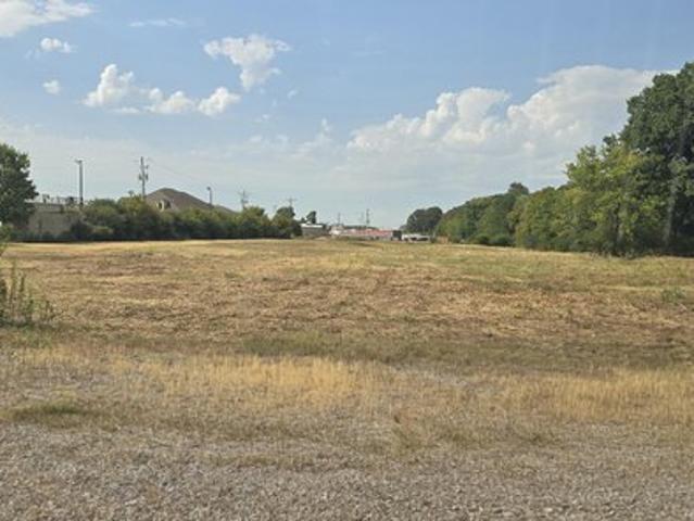 10 Norfleet Dr, Senatobia, MS 38668