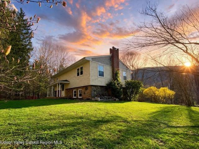 10 Norman Rd, Shandaken, NY 12480