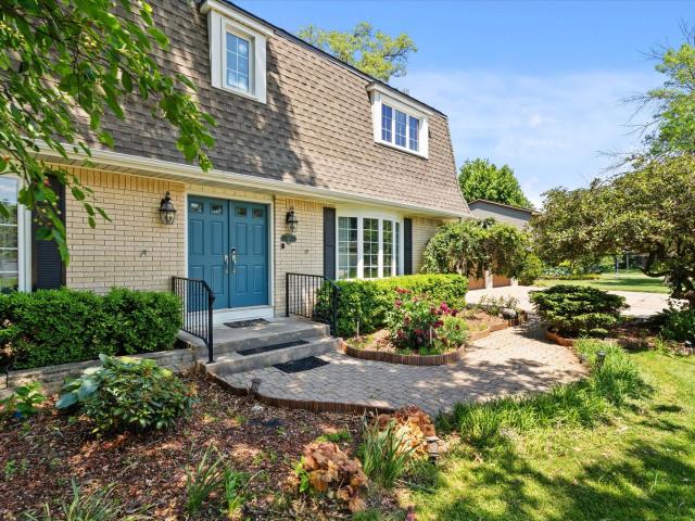 10 Oak Grove Road