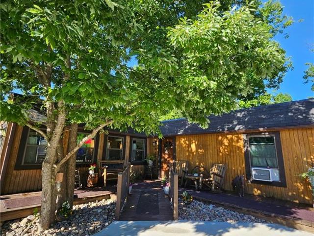 10 Oak Knoll Court
