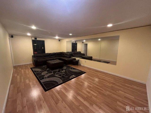 10 Okeson St, Plainsboro, NJ 08536