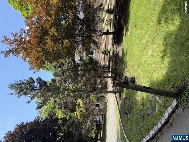 10 Old Stone Church Road, Upper Saddle River, US, NJ