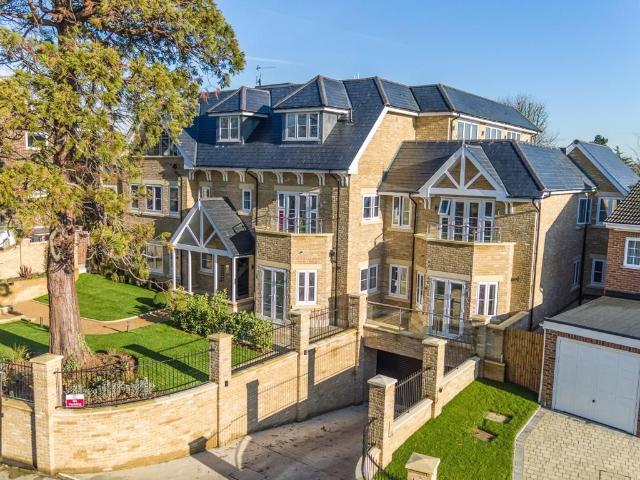 10 Old Park Road, Enfield EN2, 2 bed flat to rent, £2,500 pcm | PrimeLocation
