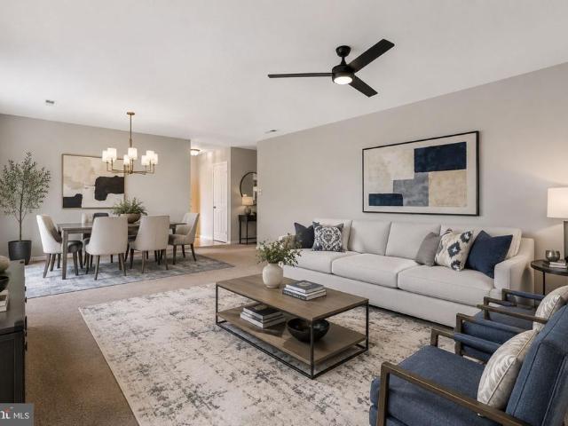 10 Opal Court