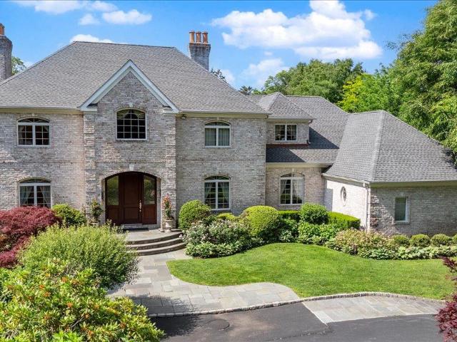 10 Overbrook Lane
