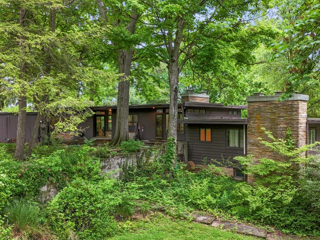 10 Overlook Drive