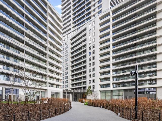 10 Park Drive, London E14 9GD 2 bed apartment to rent £4,200 pcm £969 pw