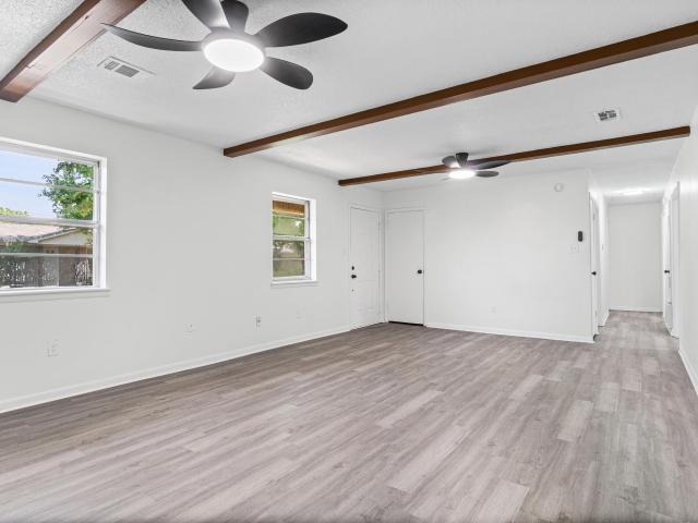 10 Parkridge Drive