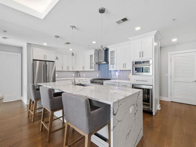 10 Paterson Ave # 2A