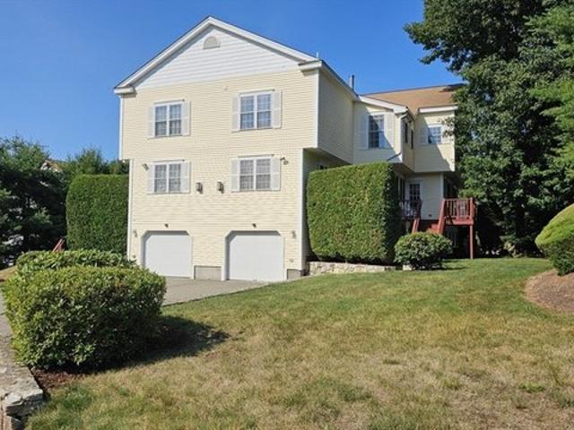 10 Paul Revere Path Unit 10, Hopkinton, MA 01748