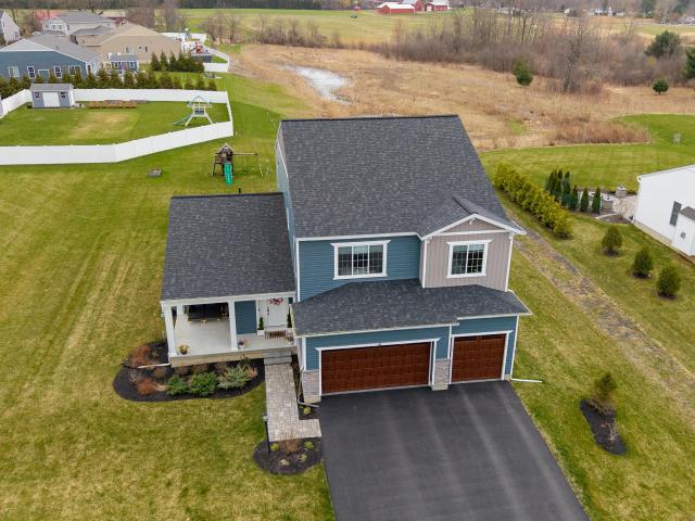 10 Penfield Drive