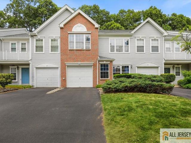 10 Pennsbury Way