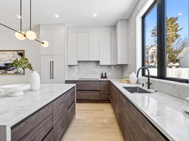 10 Pennsylvania Ave, Unit 1, Newton, MA 02464 | MLS #73499 | Compass