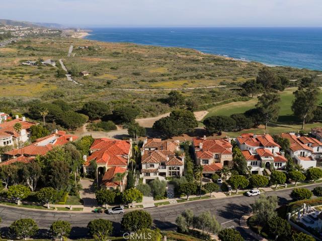10 Pelican Point