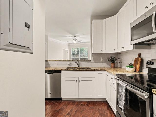 10 Perimeter Summit Boulevard NE 4143