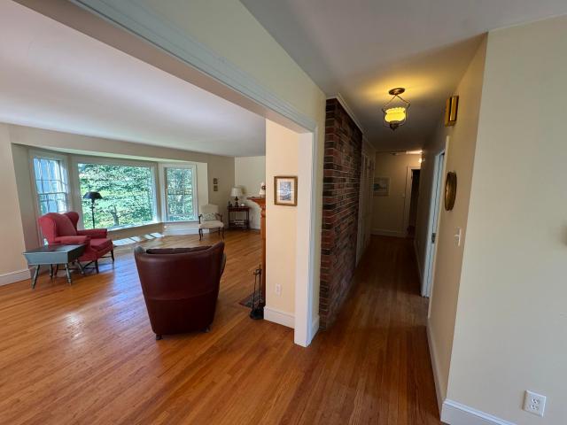 10 Pheasant Hill Rd, Cape Elizabeth, ME 04107 | MLS #1671