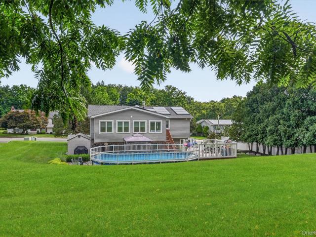 10 Pine Drive