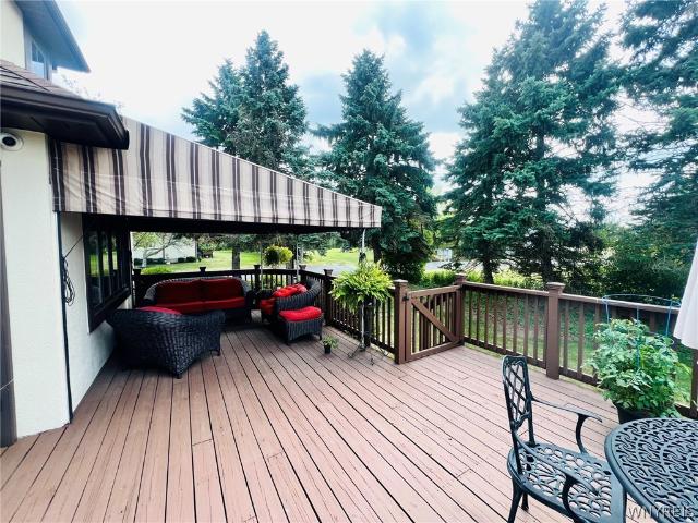 10 Pinegrove Court