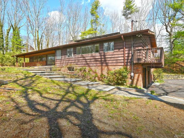 10 Ponderosa Drive