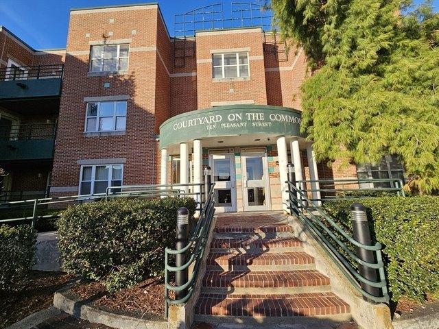 10 Pleasant St Apt 115, Lynn, MA 01902