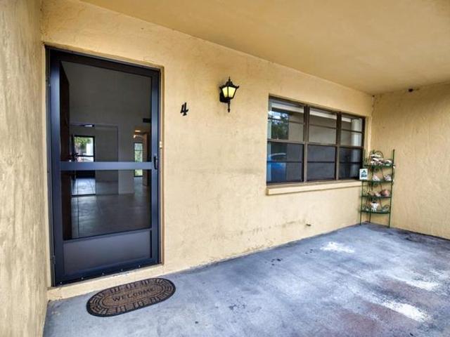 10 Quails Run Blvd #4, Englewood, FL 34223