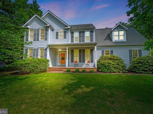 10 Quartz Cir, Fredericksburg, VA 22405