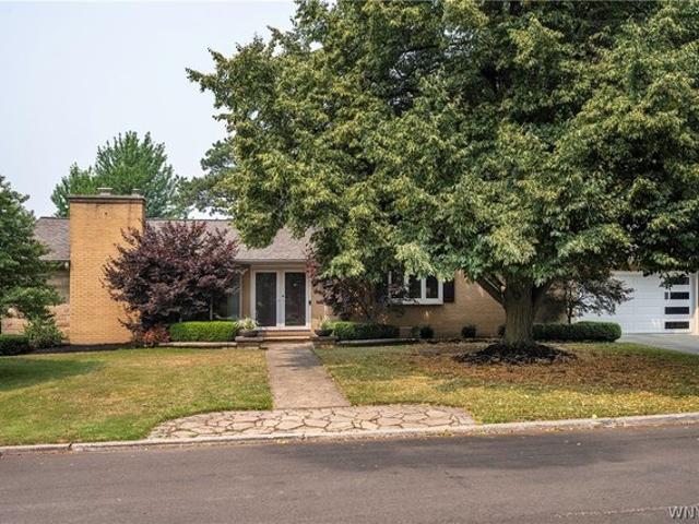 10 Randwood Ln, Buffalo, NY 14216