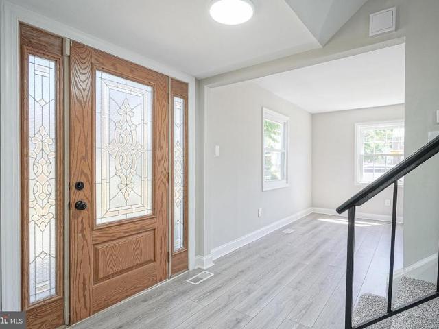 10 Radcliff Place