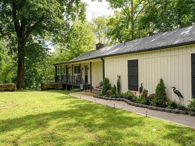 10 Raintree Valley Dr, Pangburn, AR 72121