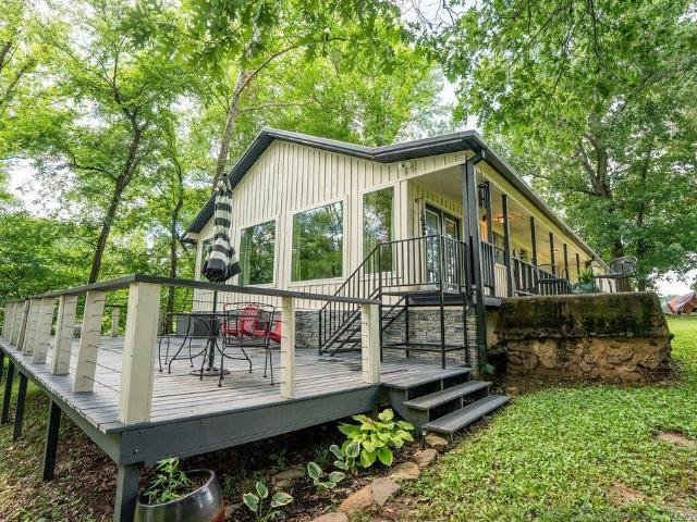 10 Raintree Valley Drive