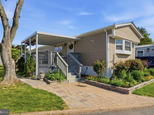 10 Renee Road