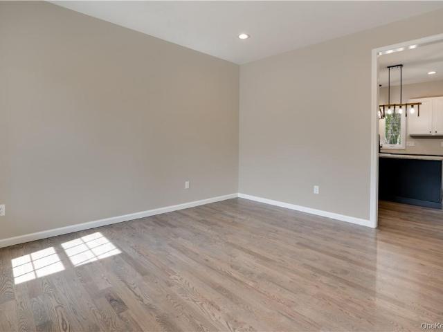 10 Red Oaks Mill Road