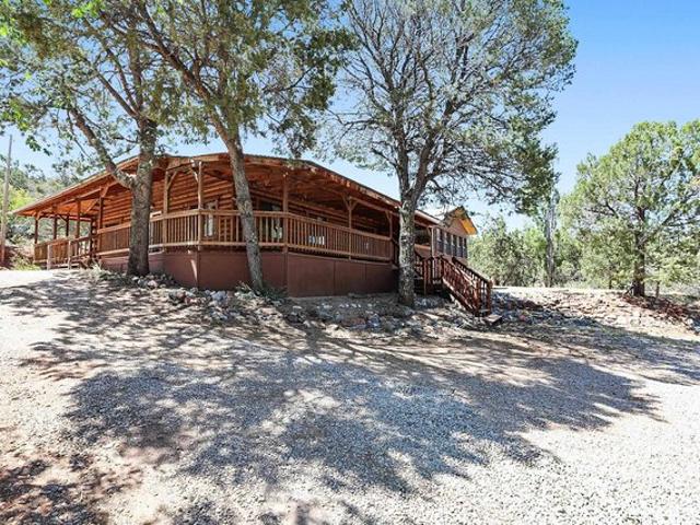 10 Red Mountain Dr, High Rolls Mountain Park, NM 88325