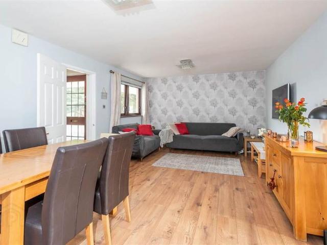 10 Redhill Manor, Finaghty Road South, Belfast, BT10 0PA